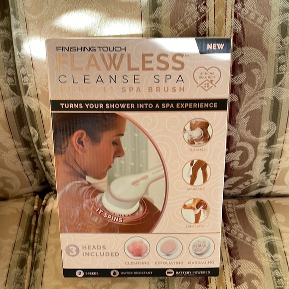 Finishing Touch | Skincare | Brand New Finishing Touch Flawless Cleanse ...